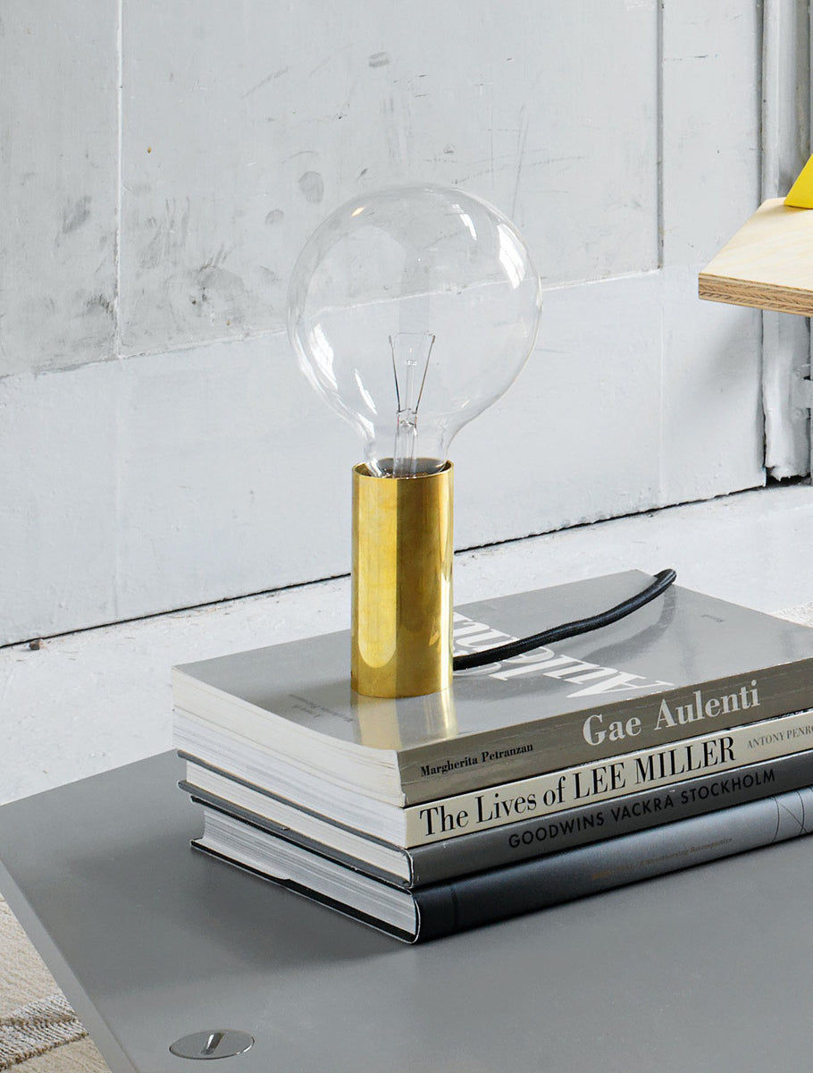 NEB Brass Table Lamp – noearlybirds.se